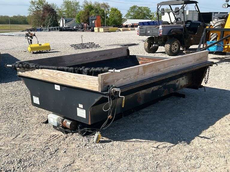 8' INSERT DUMP BOX FOR PICK UP TRUCK - Shackelton Auctions Inc.