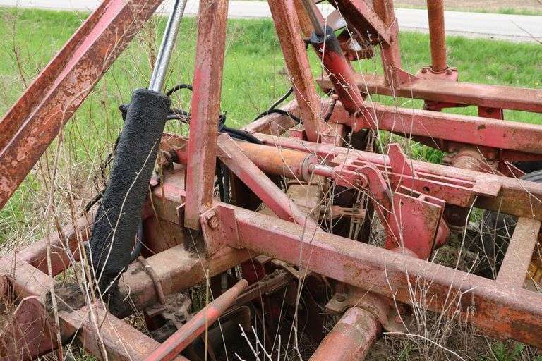 22' HYDRAULIC FOLD DISC - Shackelton Auctions Inc.