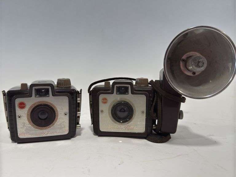 TWO KODAK BROWNIE HOLIDAY FLASH CAMERAS - Shackelton Auctions Inc.