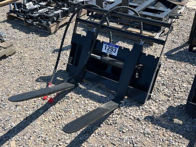 2025 UNUSED GIYI GY-CYHC MINI SKID STEER SIDE SHIFT FORK - Shackelton ...