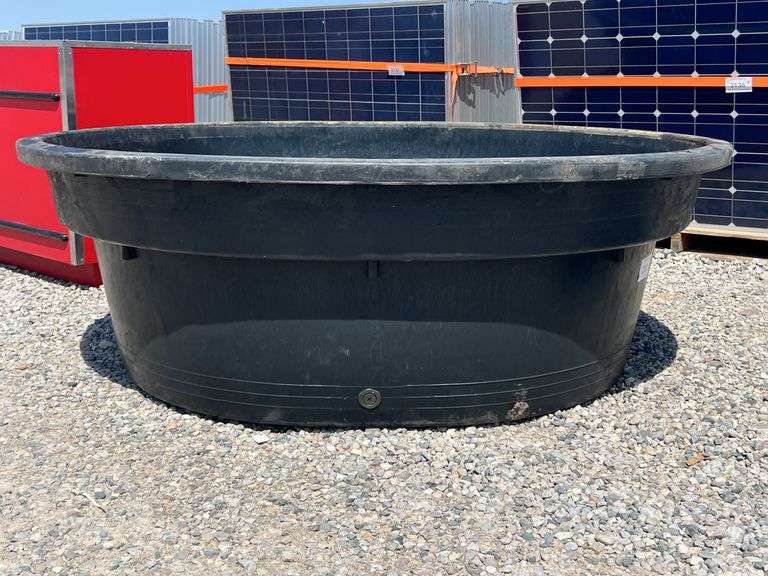 TUFF STUFF 300 GALLON POLY TANK - Shackelton Auctions Inc.