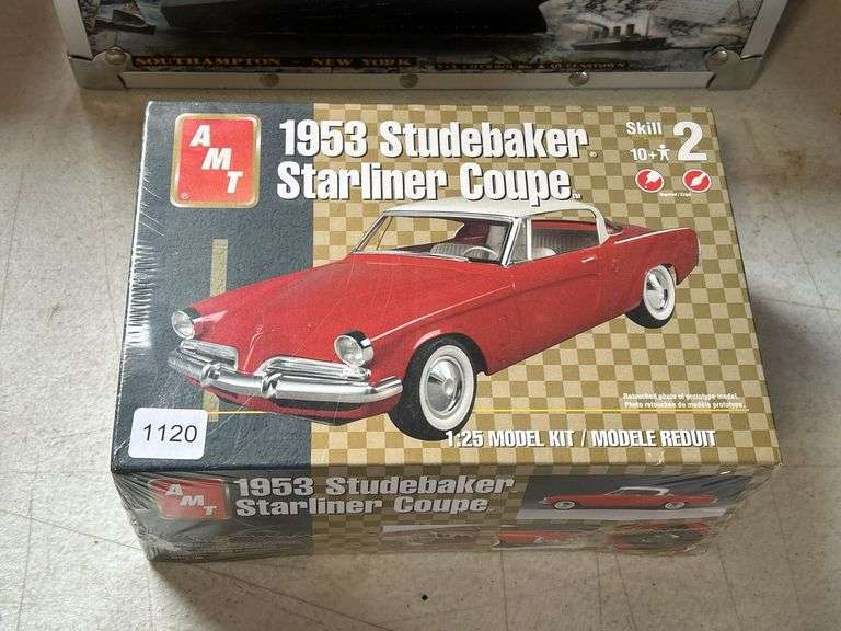 AMT 1953 STUDEBAKER STARLINER COUPE MODEL KIT - Shackelton Auctions Inc.