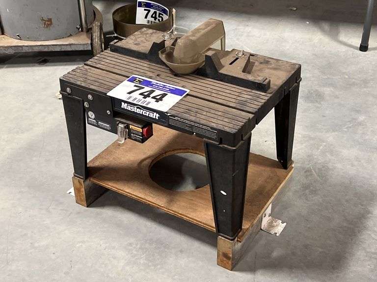 MASTERCRAFT ROUTER STAND - Shackelton Auctions Inc.