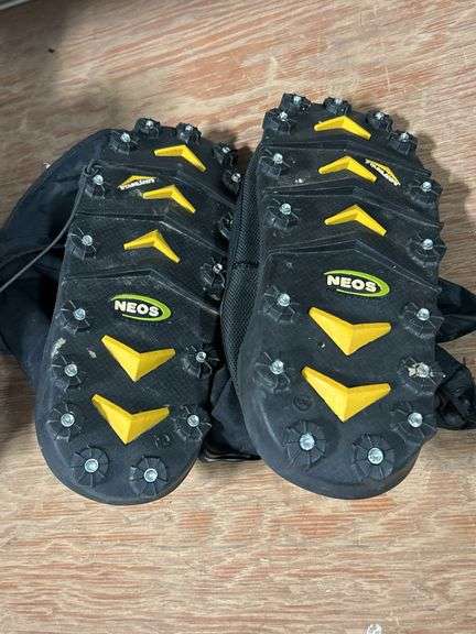 NEOS BOOT COVERS - Shackelton Auctions Inc.