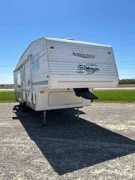 2004 KEYSTONE SPRINGDALE 280KL 5TH WHEEL CAMPER - Shackelton Auctions Inc.