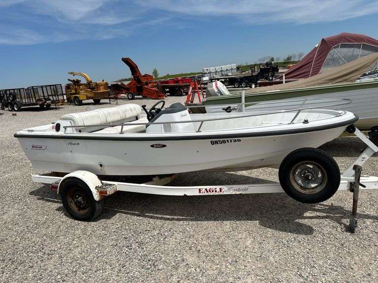 BOSTON WHALER RAGE 15 BOAT & TRAILER - Shackelton Auctions Inc.