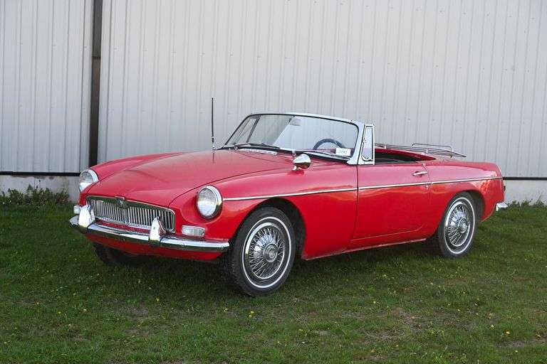 1966 MGB CONVERTABLE CAR - Shackelton Auctions Inc.