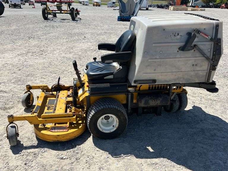 WALKER MT GHS 26 HP MOWER - Shackelton Auctions Inc.