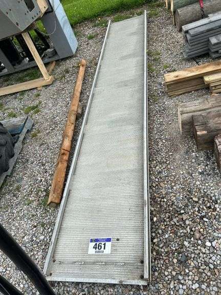 26"X14" WALK BOARD - Shackelton Auctions Inc.