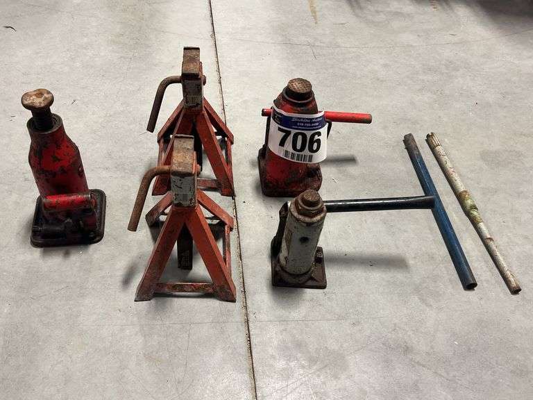 GROUP OF HYDRAULIC JACKS AND JACK STANDS - Shackelton Auctions Inc.
