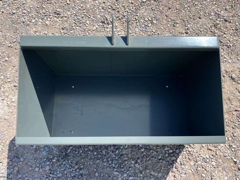3PTH WEIGHT BOX - Shackelton Auctions Inc.