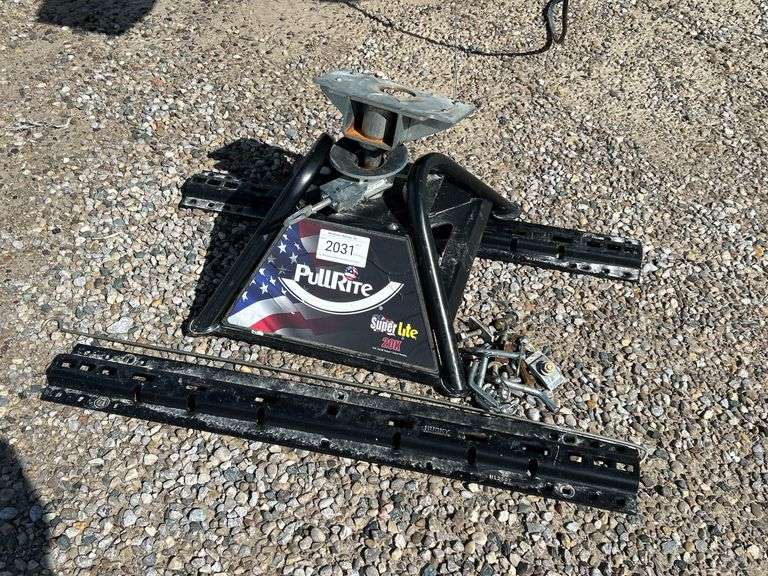 PULL RITE 20K 5TH WHEEL HITCH WITH PLATE & BALL - Shackelton Auctions Inc.