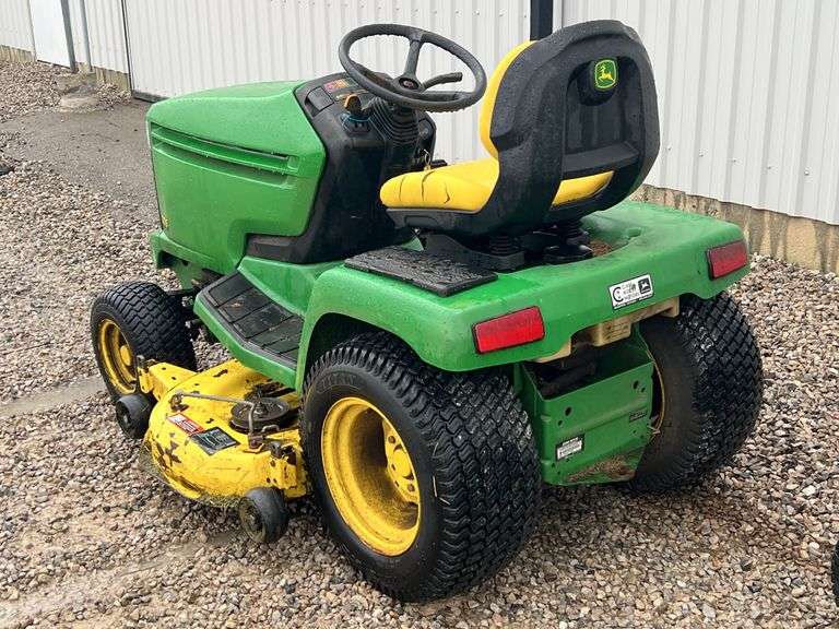 JOHN DEERE 335 LAWN MOWER - Shackelton Auctions Inc.