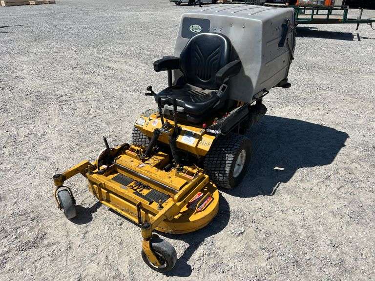 WALKER MT GHS 26 HP MOWER - Shackelton Auctions Inc.