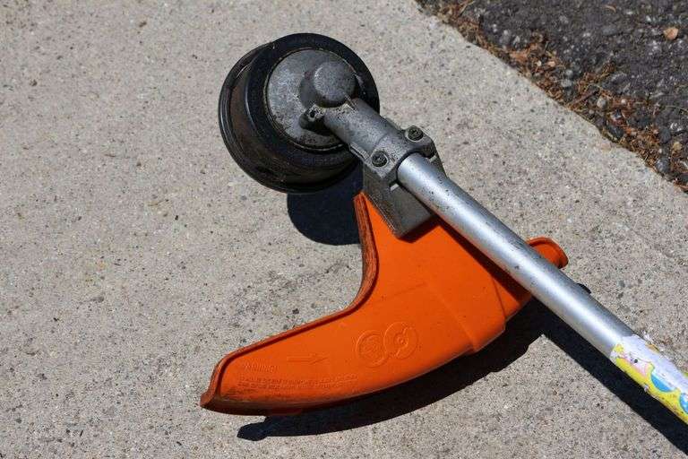 STIHL FS85 PRO GAS WEEDER TRIMMER - Shackelton Auctions Inc.