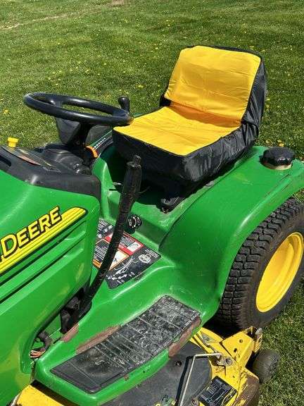 JOHN DEERE GT235 LAWN MOWER - Shackelton Auctions Inc.
