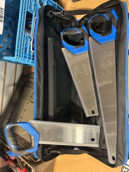 MASTERCRAFT SAW CARRYING CASE WITH 5 SAWS - Shackelton Auctions Inc.