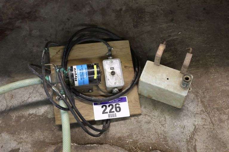 FLOAT & 12V PUMP - Shackelton Auctions Inc.