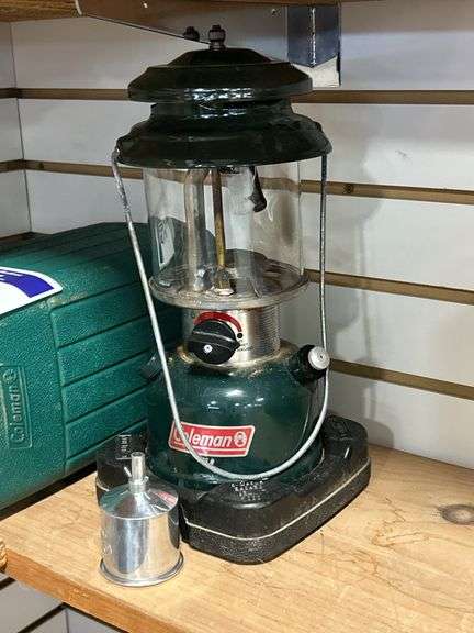 COLEMAN 286 LANTERN WITH CASE - Shackelton Auctions Inc.
