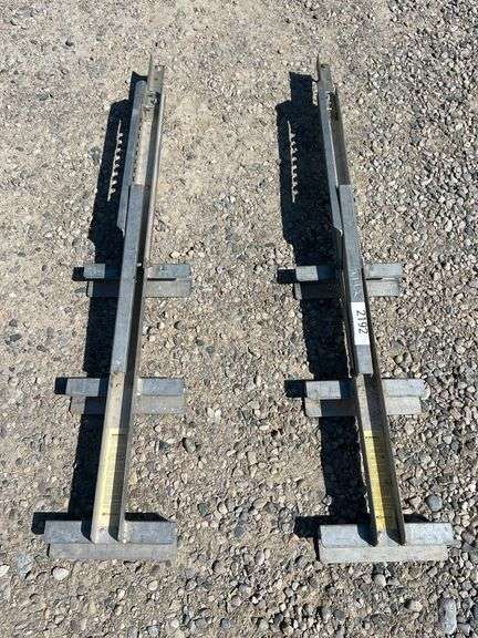 PAIR OF ALUMINUM LADDER JACK BRACKETS - Shackelton Auctions Inc.