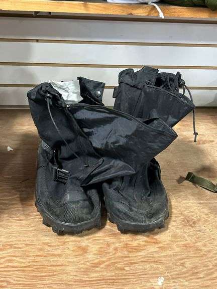 NEOS BOOT COVERS - Shackelton Auctions Inc.