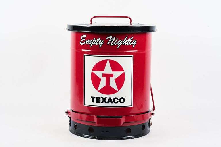 PAINTED GARAGE USED RAGS BIN - RESTORED TEXACO - Shackelton Auctions Inc.