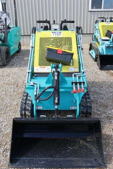 MACH PRO MPS330 SKIDSTEER LOADER - Shackelton Auctions Inc.