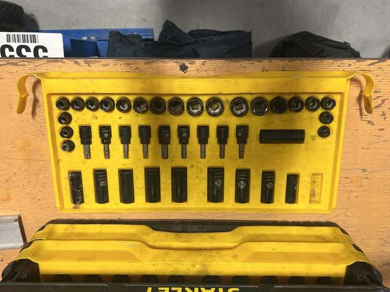 STANLEY SOCKET SET WITH CASE - Shackelton Auctions Inc.