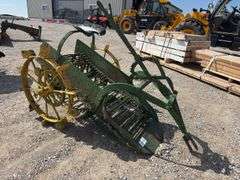 1 ROW POTATO DIGGER - Shackelton Auctions Inc.