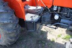 KUBOTA M8200 MFWD TRACTOR - Shackelton Auctions Inc.