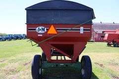 J & M 385 GRAVITY BOX & WAGON - Shackelton Auctions Inc.