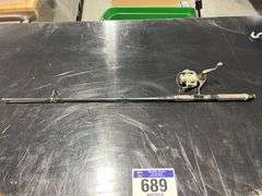 SILSTAR GRAPHITE COMPOSITE FISHING POLE - Shackelton Auctions Inc.