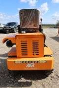 MACH PRO MP-L905 GASOLINE LOADER - Shackelton Auctions Inc.