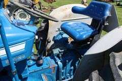 FORD 3000 GAS TRACTOR - Shackelton Auctions Inc.