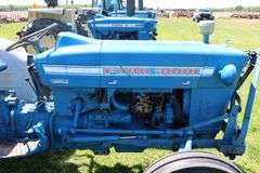 FORD 3000 GAS TRACTOR - Shackelton Auctions Inc.