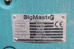 DIG MASTER DM100 MINI EXCAVATOR - Shackelton Auctions Inc.