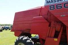 MASSEY FERGUSON 860 4WD COMBINE - Shackelton Auctions Inc.