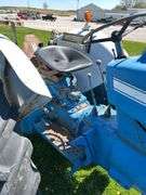 FORD 5000 GAS TRACTOR - Shackelton Auctions Inc.