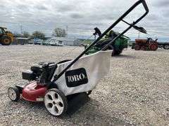 TORO PUSH MOWER - Shackelton Auctions Inc.