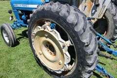 FORD 4600 DIESEL TRACTOR - Shackelton Auctions Inc.