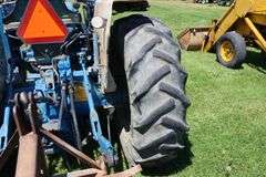 FORD 4610 TRACTOR & 776 LOADER - Shackelton Auctions Inc.