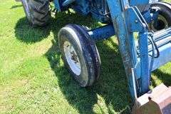 FORD 4610 TRACTOR & 776 LOADER - Shackelton Auctions Inc.