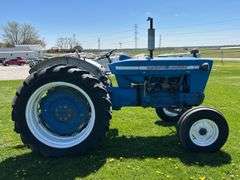 FORD 5000 GAS TRACTOR - Shackelton Auctions Inc.