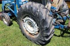 FORD 4610 TRACTOR & 776 LOADER - Shackelton Auctions Inc.