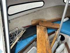 SIREN 17' SAILBOAT WITH EZ LOADER TRAILER - Shackelton Auctions Inc.