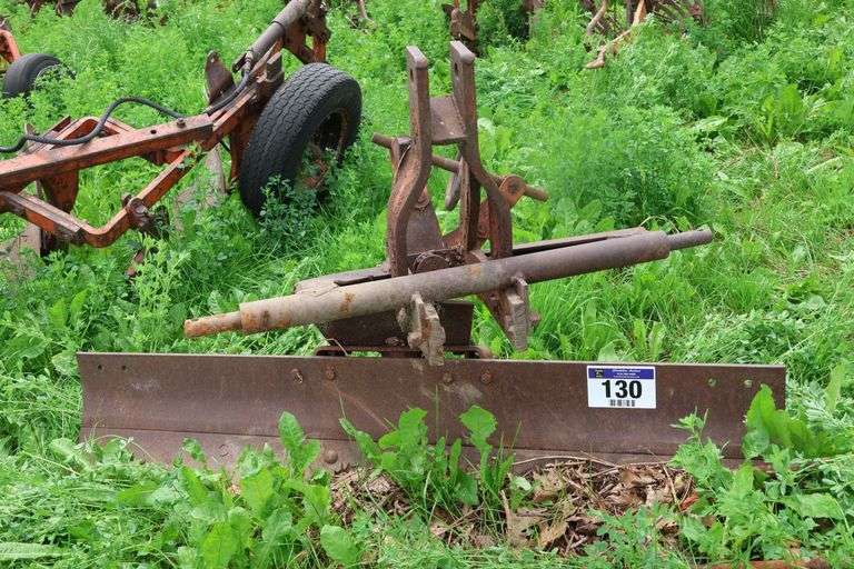ALLIS CHALMERS 3PTH BLADE - Shackelton Auctions Inc.
