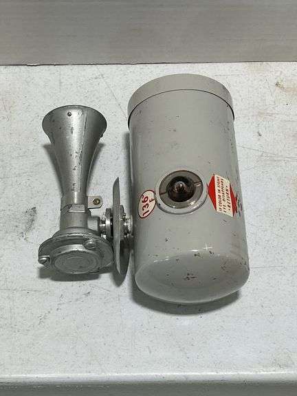 REDDI-EYE FIRE ALARM - Shackelton Auctions Inc.