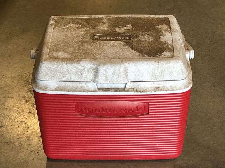 COOLER AND CONTENTS - Shackelton Auctions Inc.