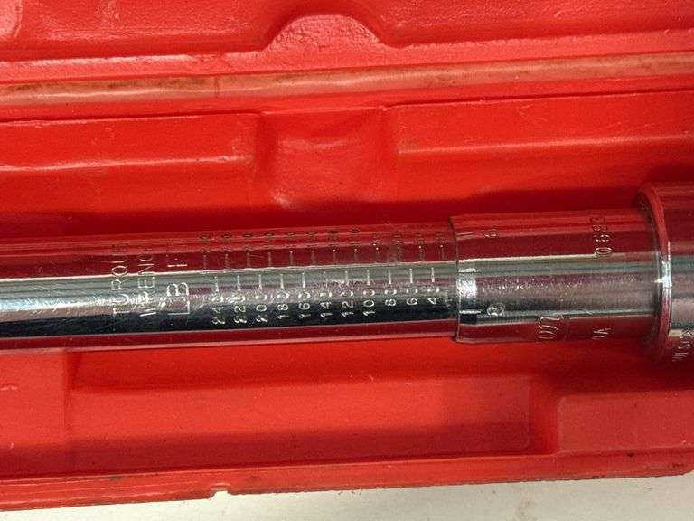 SNAP-ON CLICK-TYPE TORQUE WRENCH - Shackelton Auctions Inc.