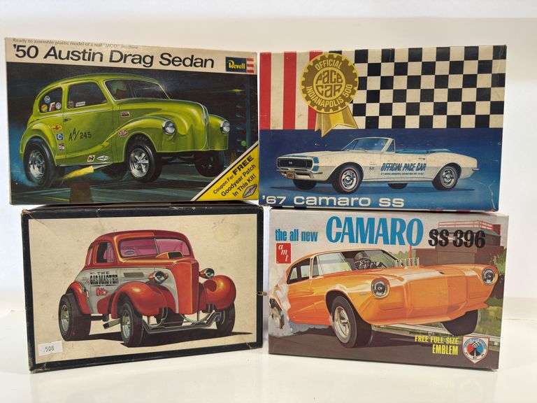FOUR VINTAGE MODEL KITS - USED - Shackelton Auctions Inc.